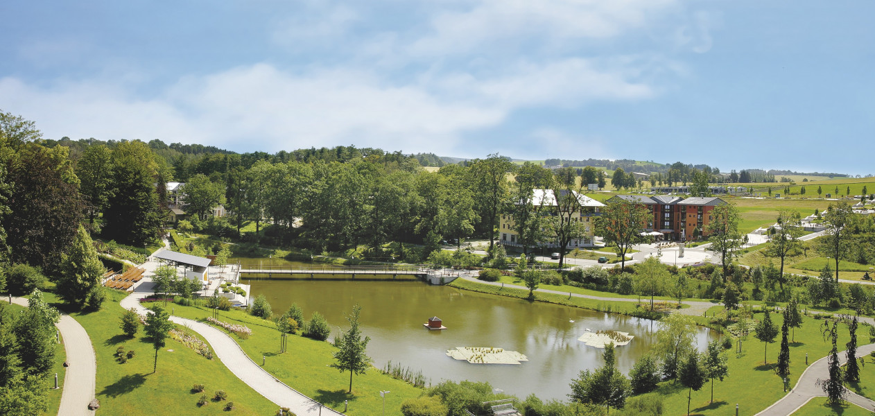 Silber-Therme Warmbad / Wolkenstein • Schwimmen • Wellness